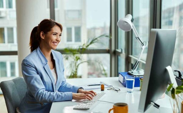 Step by Step Guide on How to Reinvent Yourself - Amora V